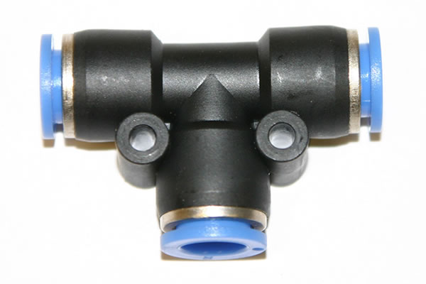 A152 : 8mm tubing tee connector - Pan Amusements